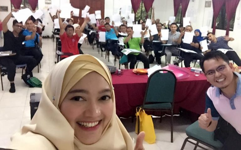 Self Acceptance Good Handwriting Analysis Academy Malaysia Grafologi self-acceptance-good-handwriting-analysis-academy-malaysia-grafologi